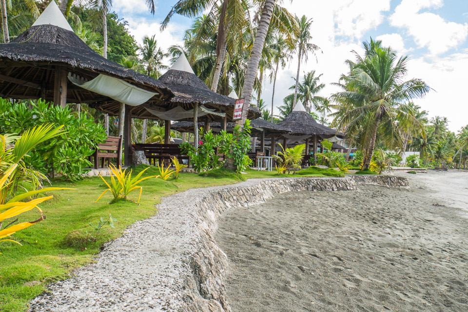 Caluwayan Palm Island Resort